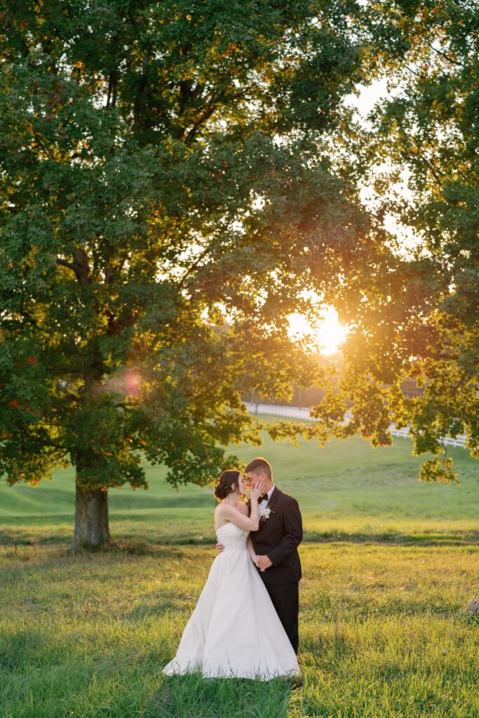 An Elegant Montour Heights CC Wedding | Colette + Matthew - Margaret ...